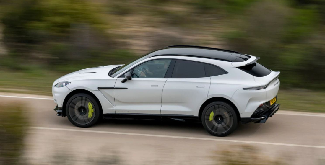 Дэлхийн хамгийн хурдан жийп Aston Martin Dbx 707 г танилцуулж байна